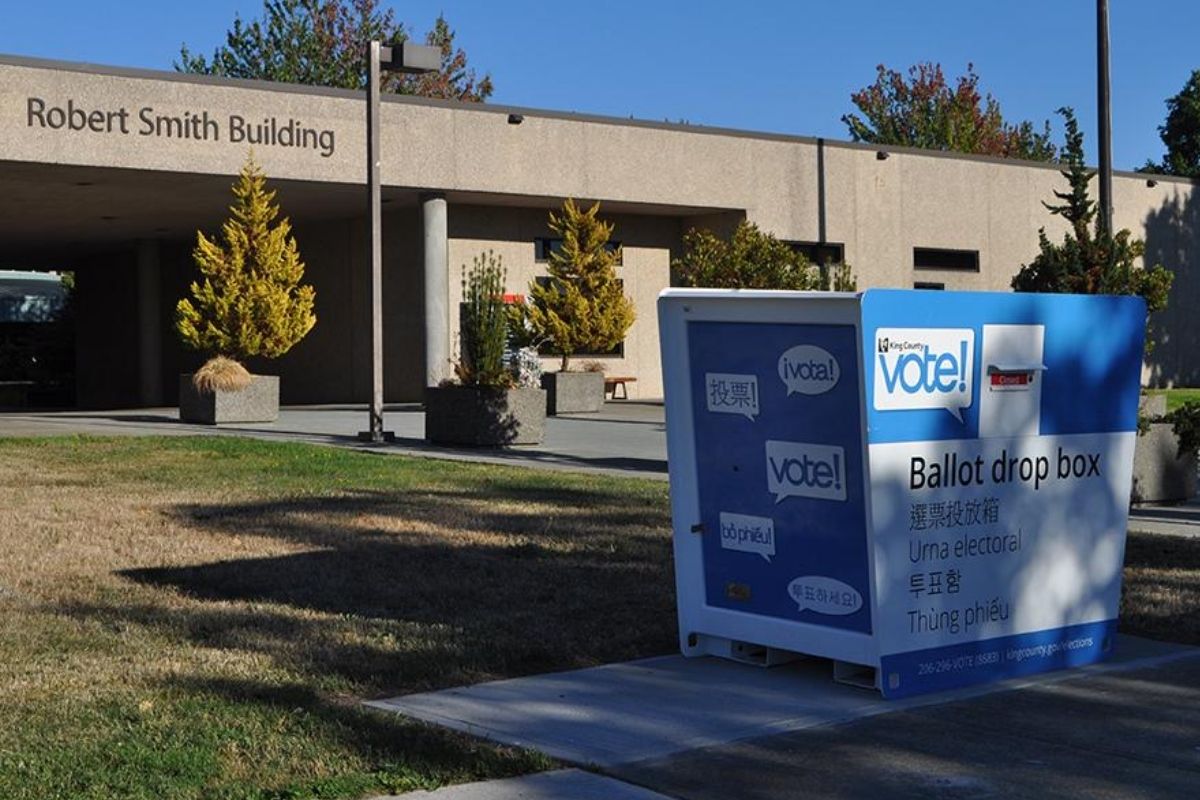 News Center|King County Ballot Drop Box Installed on Campus